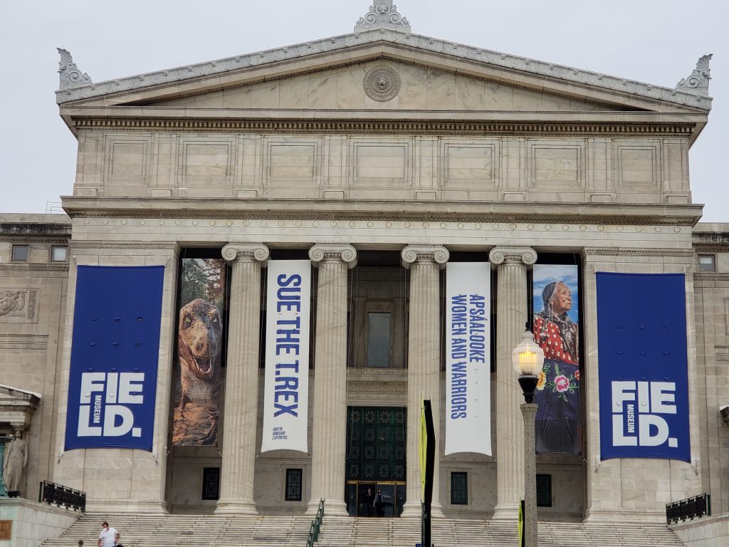 The Chicago Field Museum – Sonlight Tours